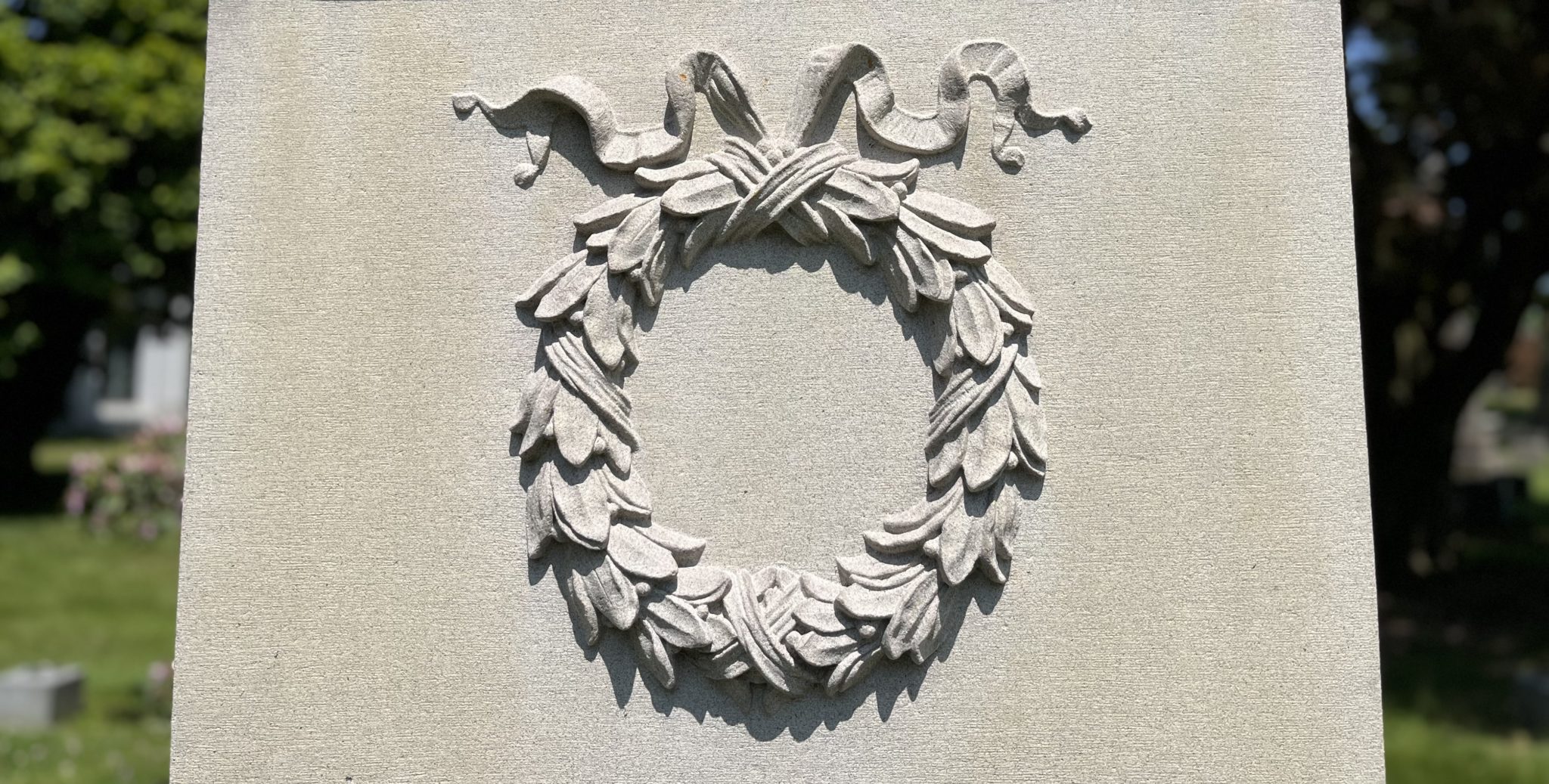 The Art of the Cemetery: Laurel Wreath | Woodlawn Cemetery • Crematory • Conservancy